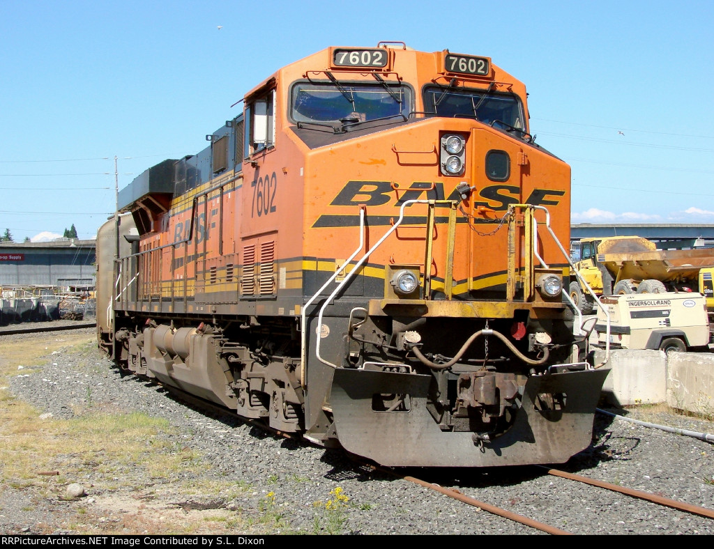 BNSF 7602